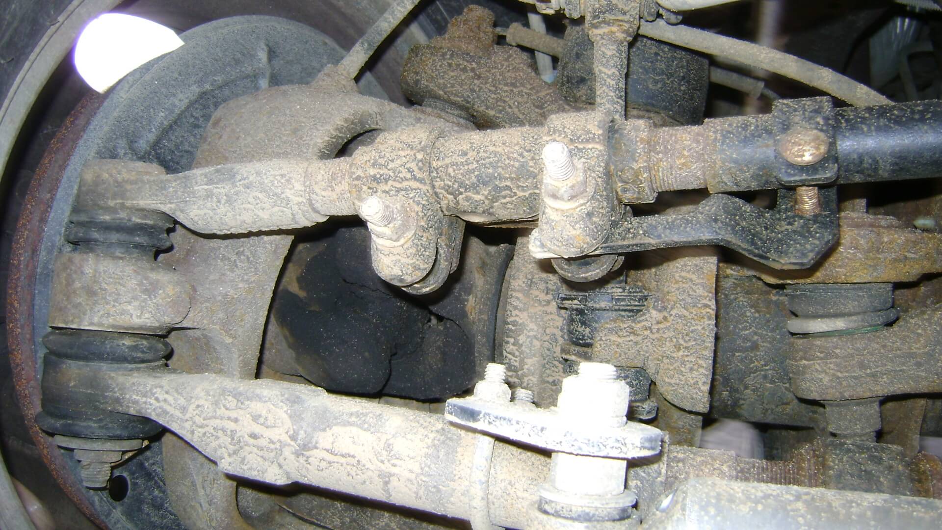 Straight Axle Steering Adjustment FAQ #6 - Zone Offroad News